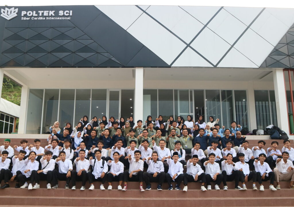 Poltek SCI – Skillful and Business College